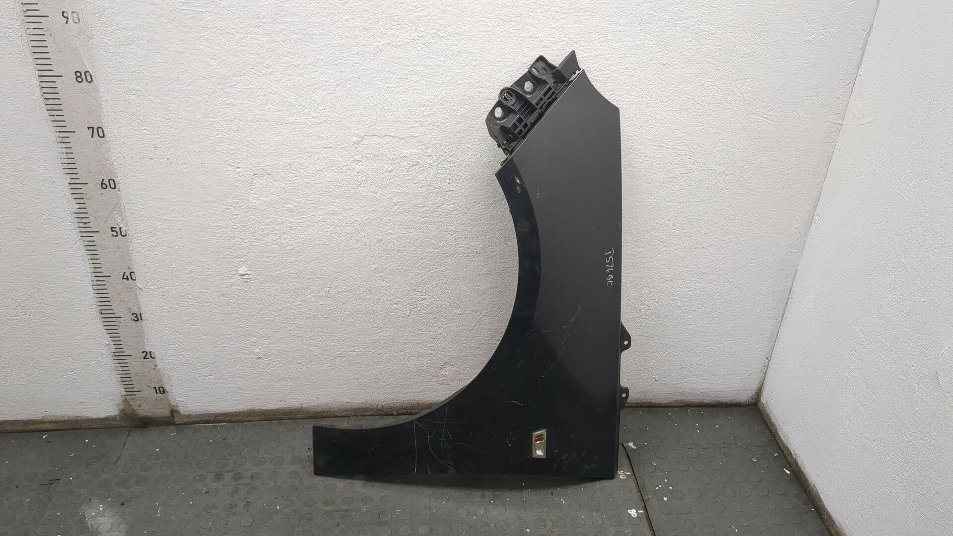 Крыло левое переднее Opel Adam Б/У