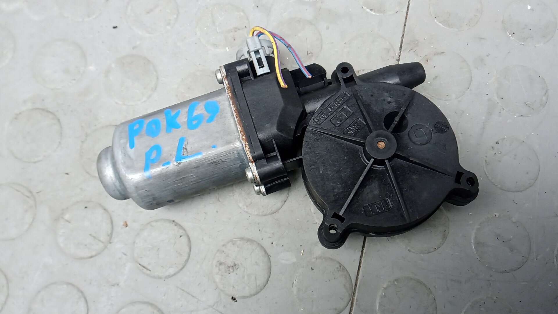 Моторчик стеклоподъемника переднего левого NISSAN PRIMERA P12