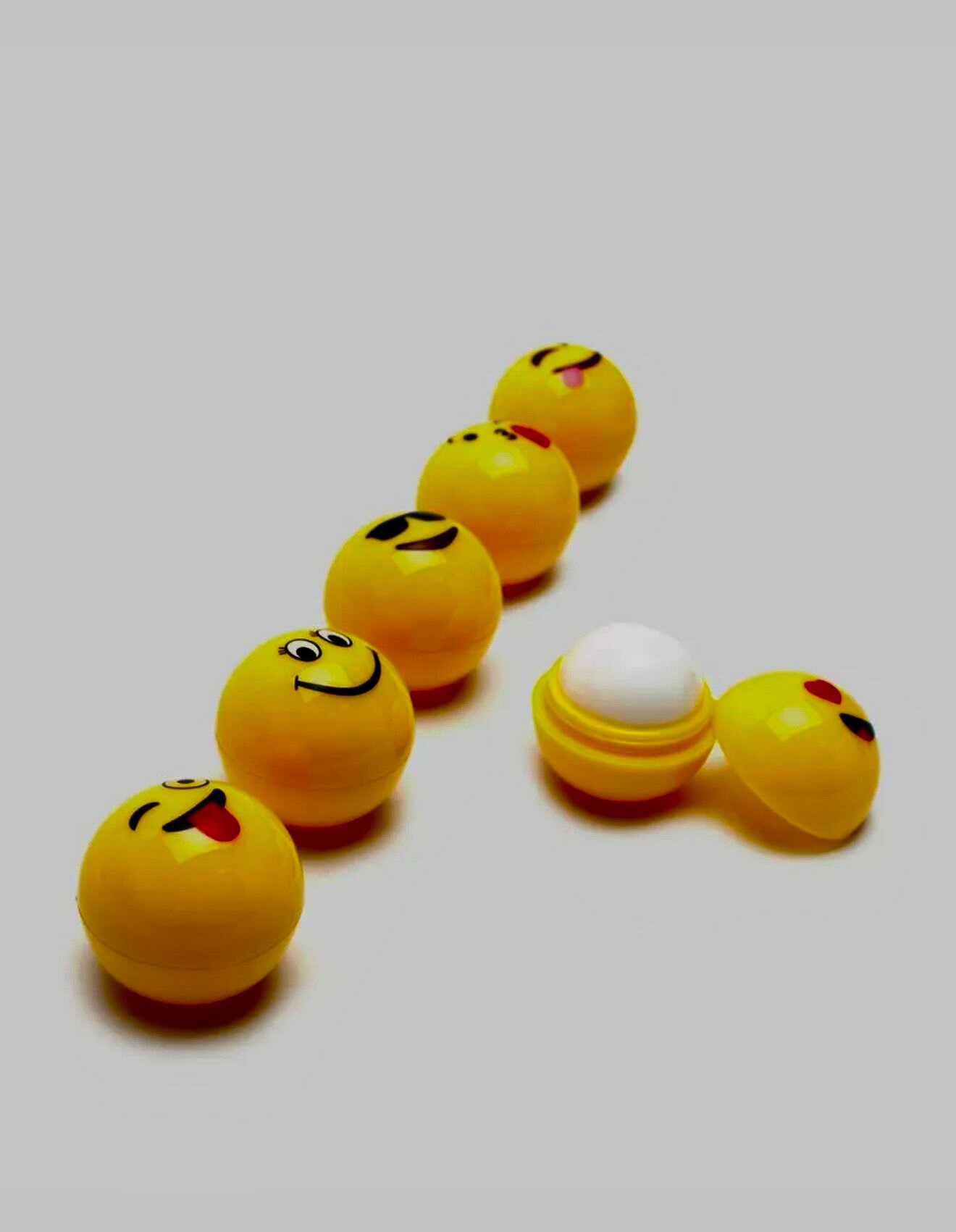 Бальзам для губ смайл жёлтый 1шт