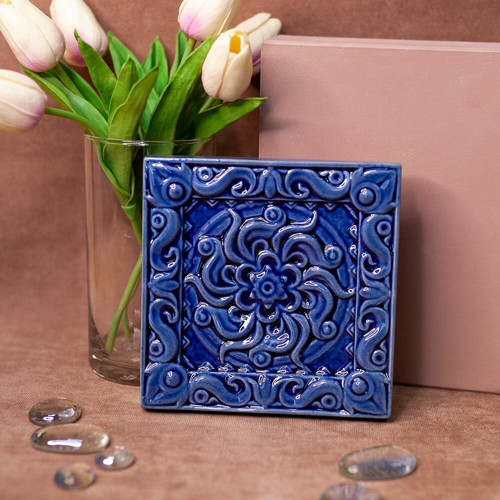 Изразец Лотос одноцветный синий