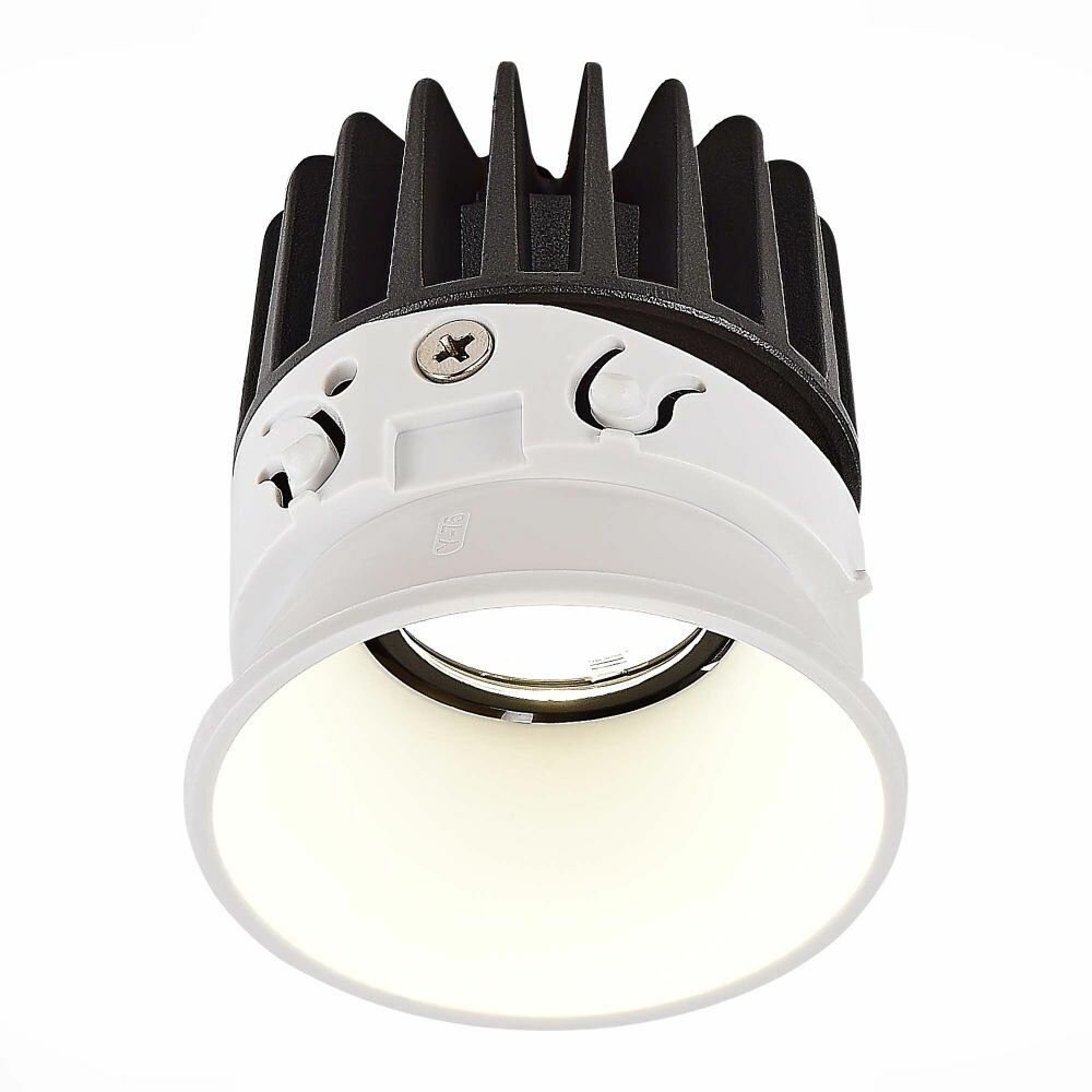 ST851.538.07 ST-Luce Светодиодный модуль Белый LED 1*7W 3000K 560Lm Ra90 36° IP20 D69xH75 220-240V.