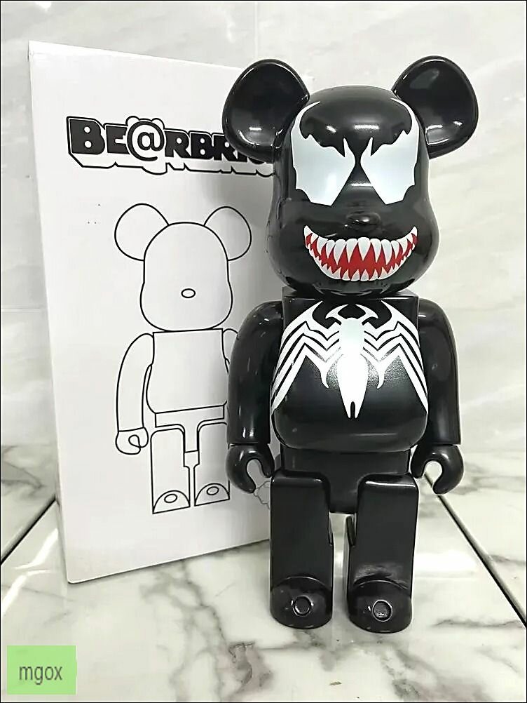 Фигурка декоративная Marvel - Веном, высота 28 см, длина 28 см