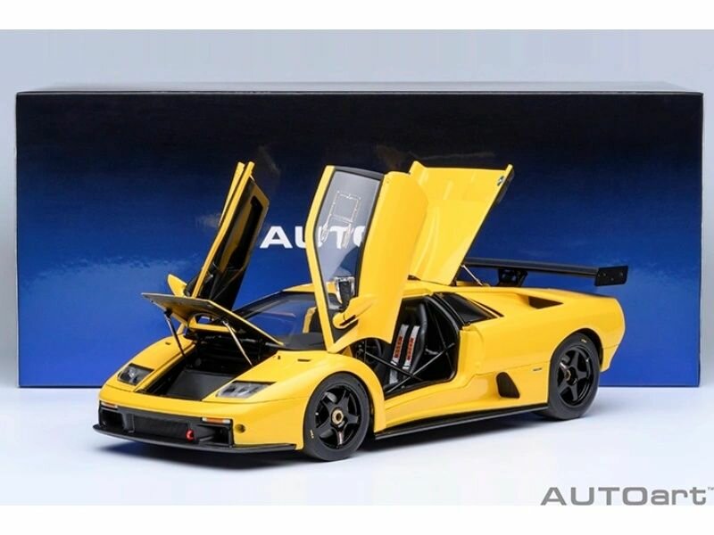 Машинка AUTOart 1:18 LAMBORGHINI DIABLO GTR Модель легкосплавного автомобиля