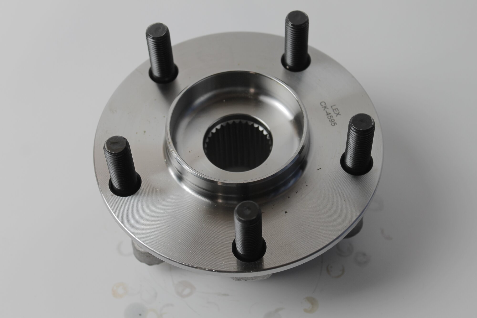 Ступица передняя в сборе MAZDA CX-5 1/2, 3 BM, 6 GJ (аналог SKF VKBA7648)