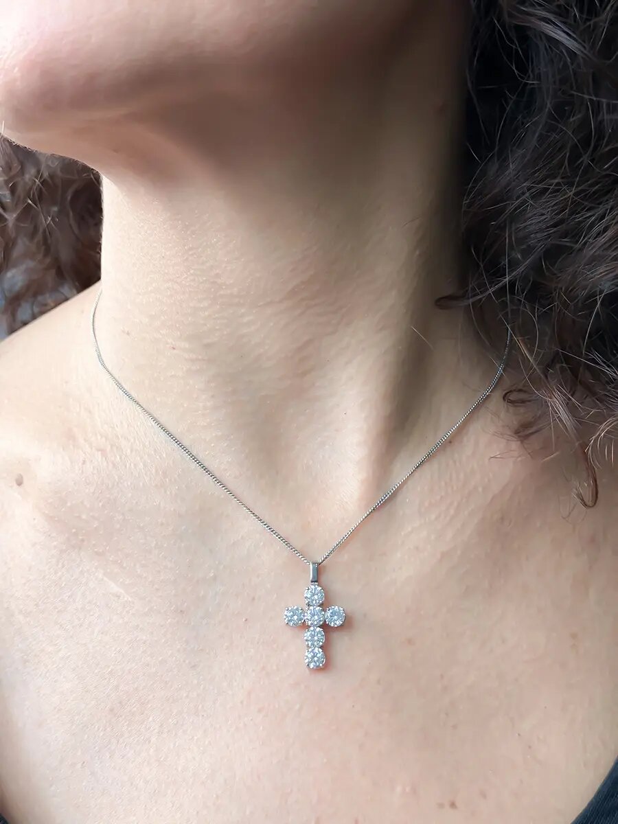 Подвеска, фианит