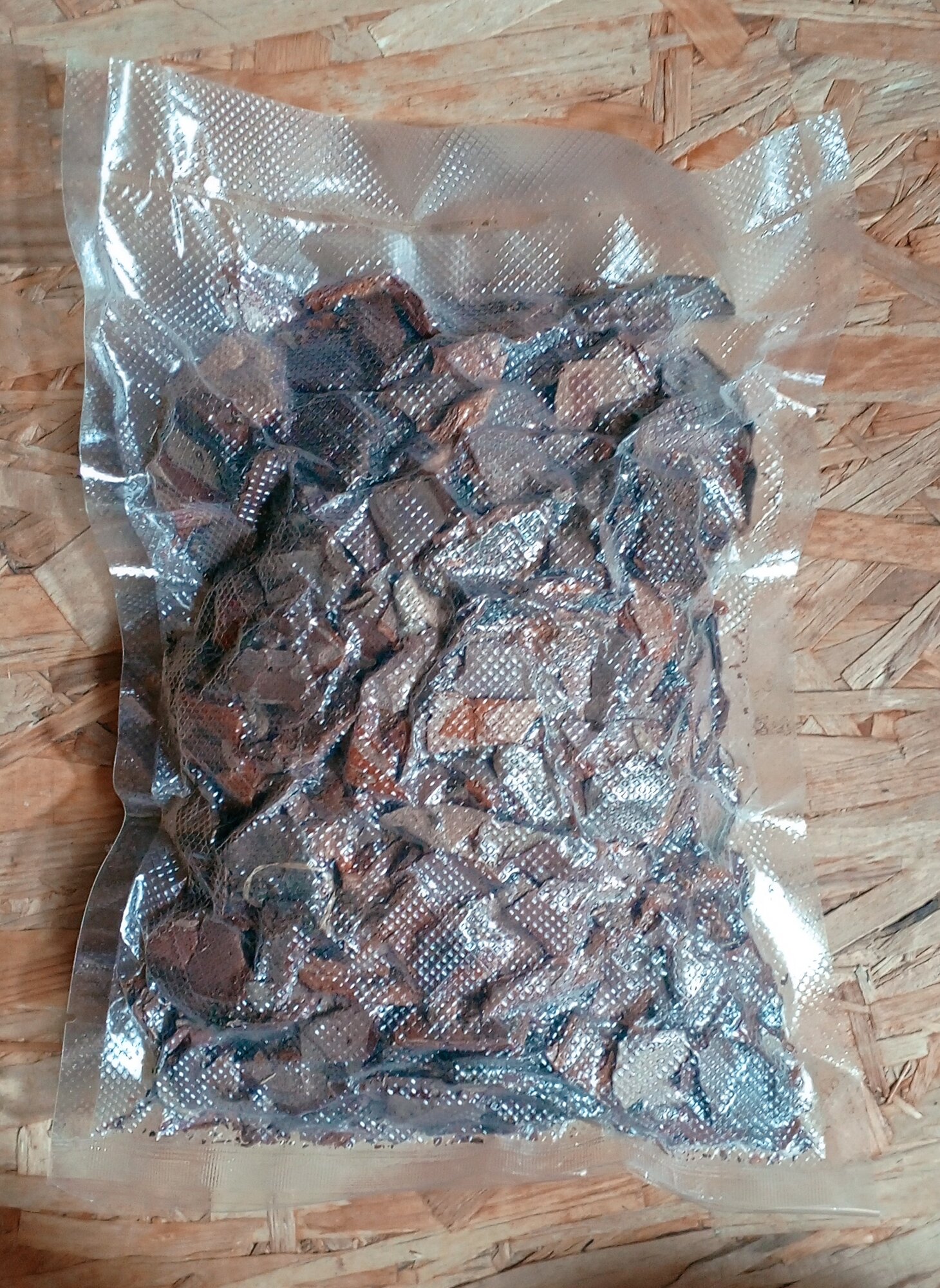 Кора сосны (мульча) для комнатных растений.