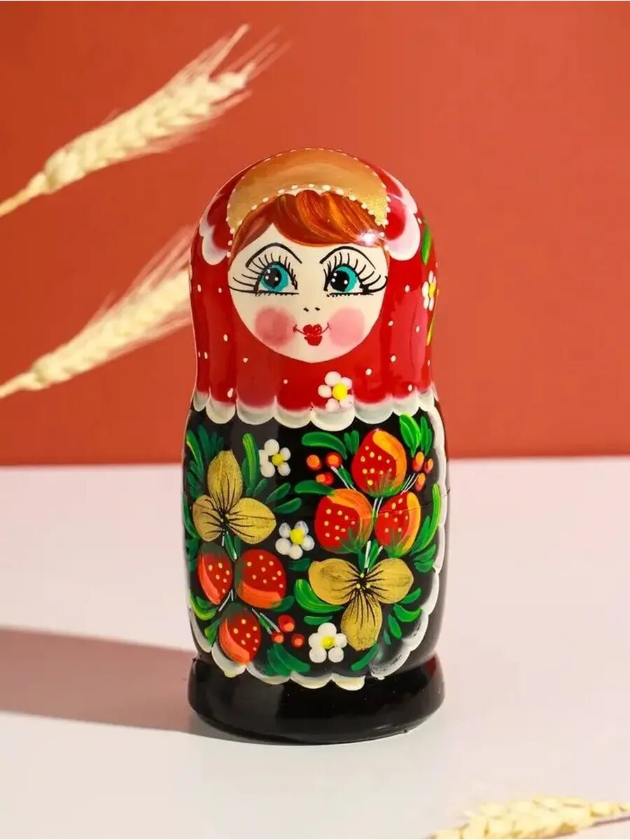Новинка: яркая 5-кукольная матрёшка с красной головой