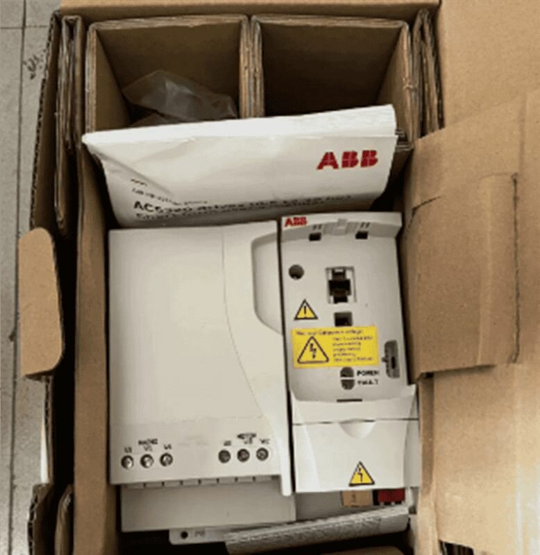Модуль ABB ACS320-03U-12A5-4 — фото 1