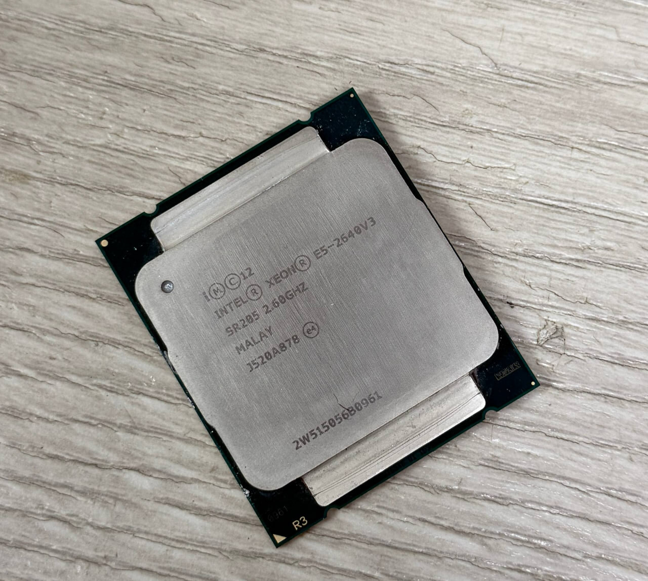 Процессор Intel Xeon E5 2640 V3