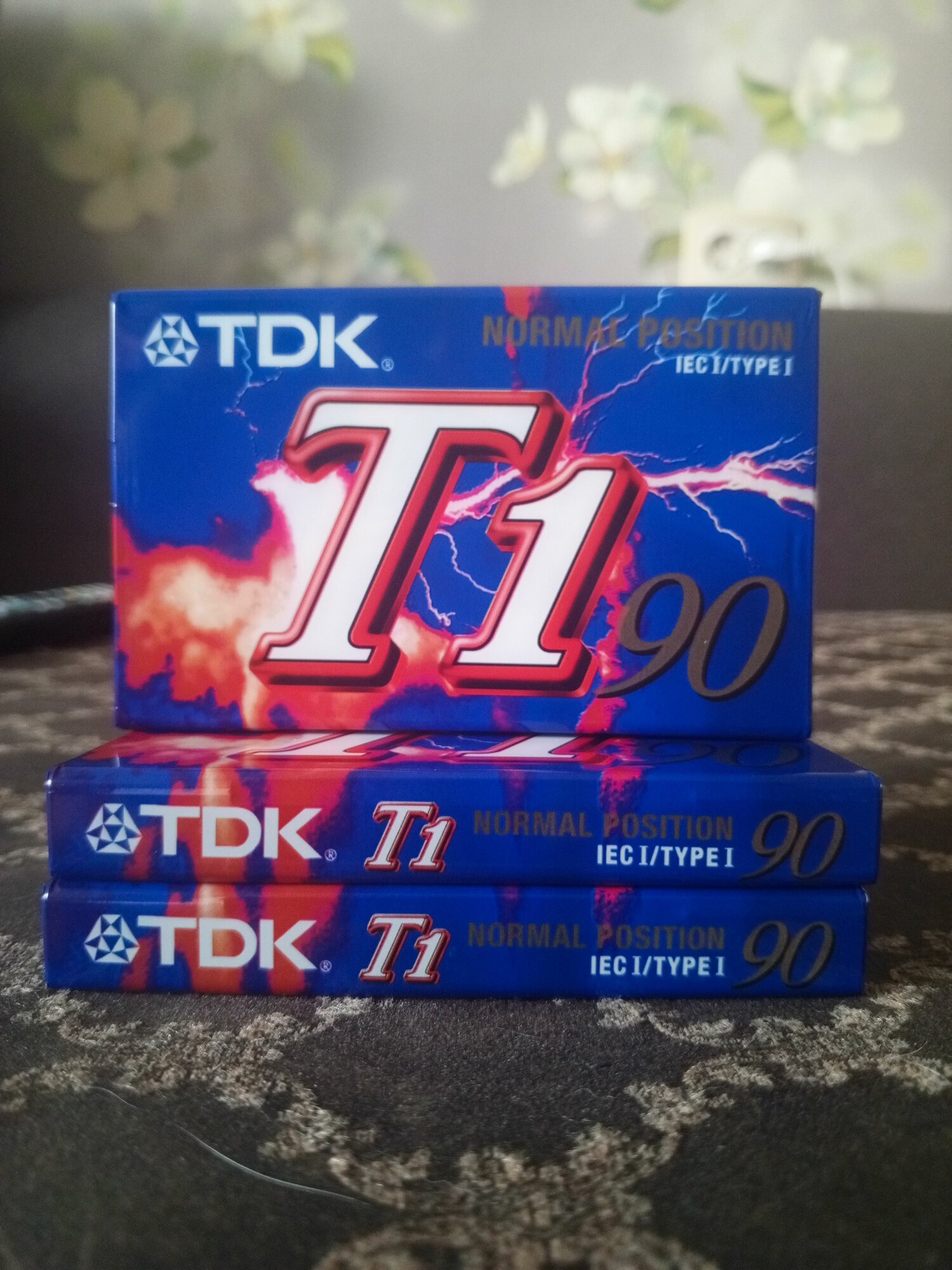 Аудиокассета TDK T1 90 1995 - 1996 г. (1 шт, 90 мин)