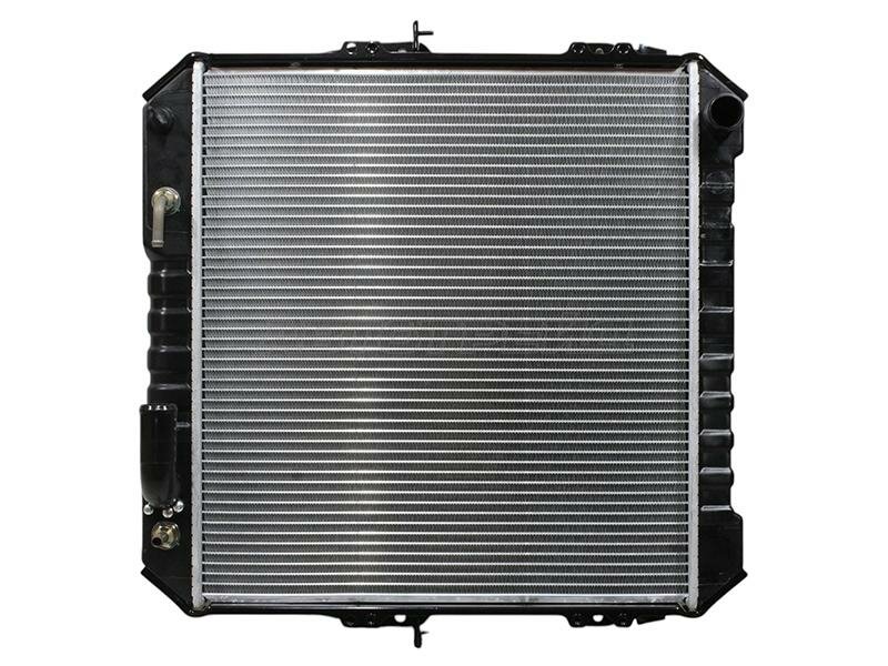 Радиатор SAT ST-10-0032 Toyota 4Runner 89-95 / Hilux Surf 89-95
