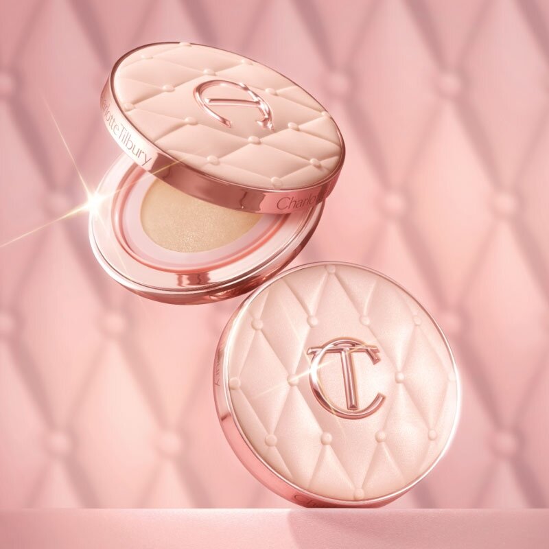 Тональный крем кушон Charlotte Tilbury Pillow Talk Beautifying Cushion Foundation - 1N Fair, 12 г