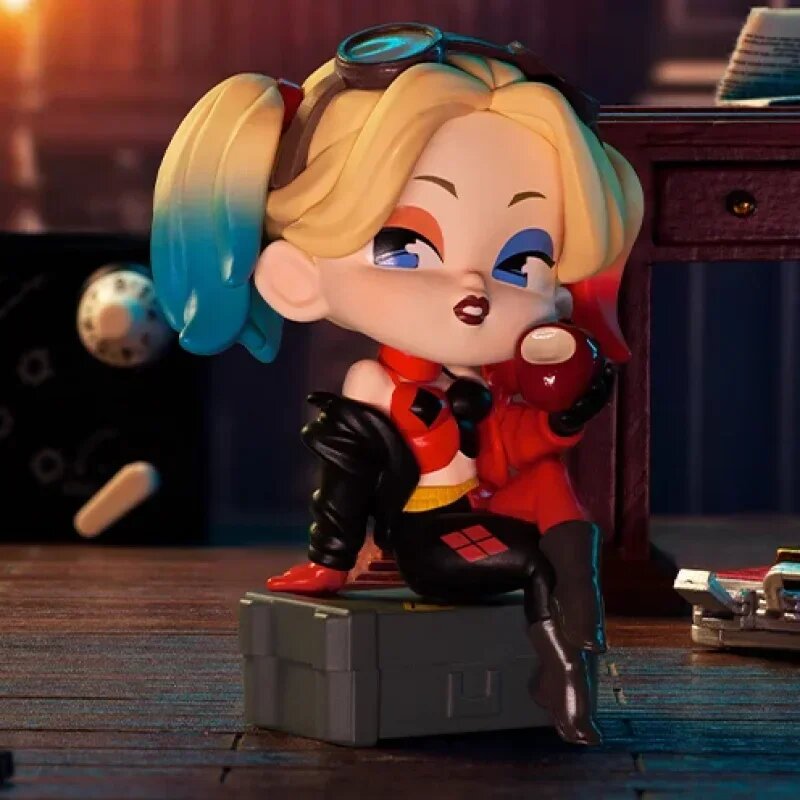 POP MART DC Gotham City Series Mystery Box Красный, HARLY QUINN