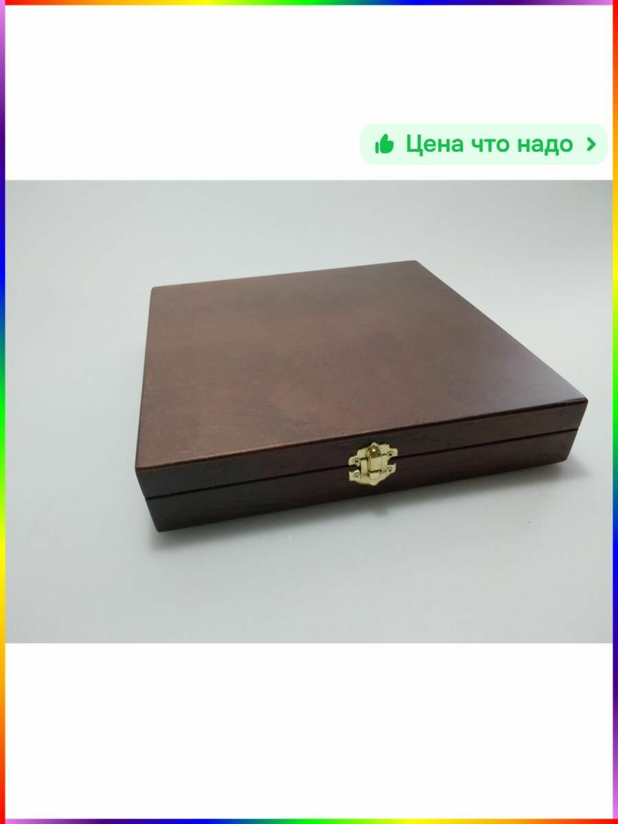 Футляр для хранения медалей и орденов из массива бука 250х250х45