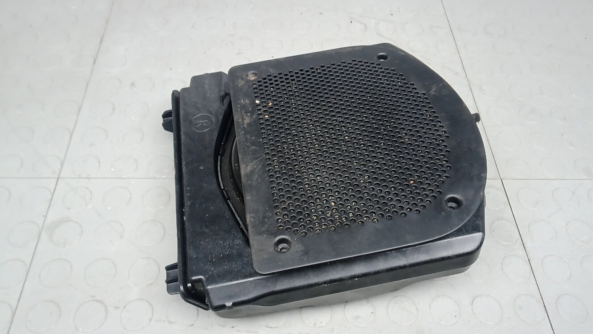 Сабвуфер BMW 7 F01, Номер 6513915196405