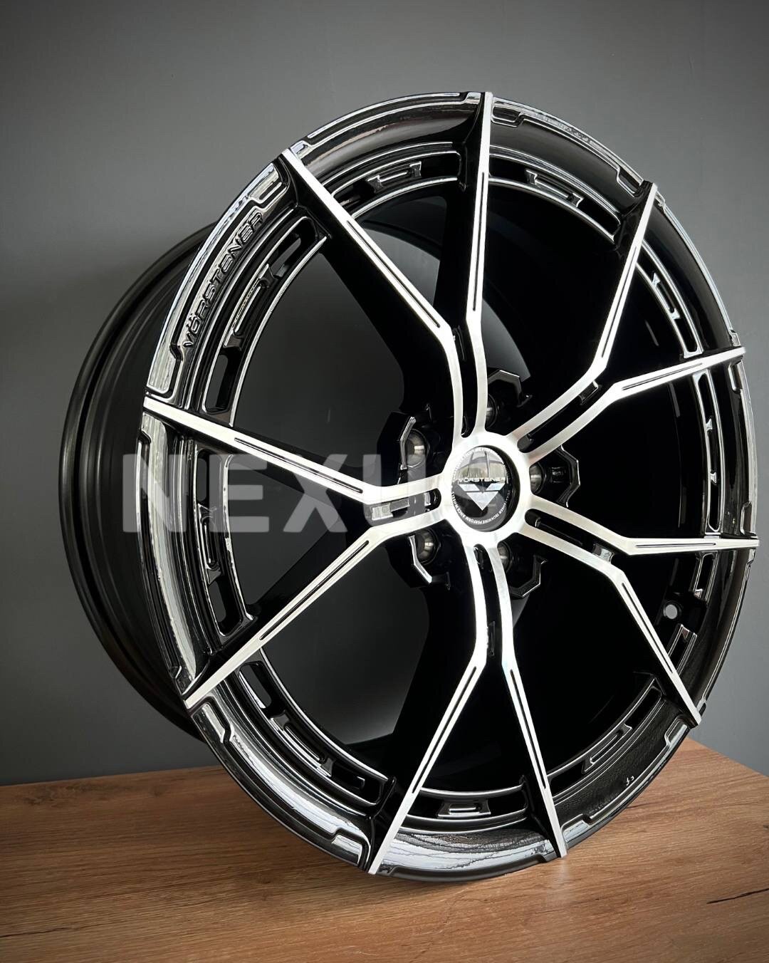 Колесные диски комплект (4 штуки) Vorsteiner, FF579, R18, 8J, PCD5x114.3, ET38, DIA73.1, Gloss Black