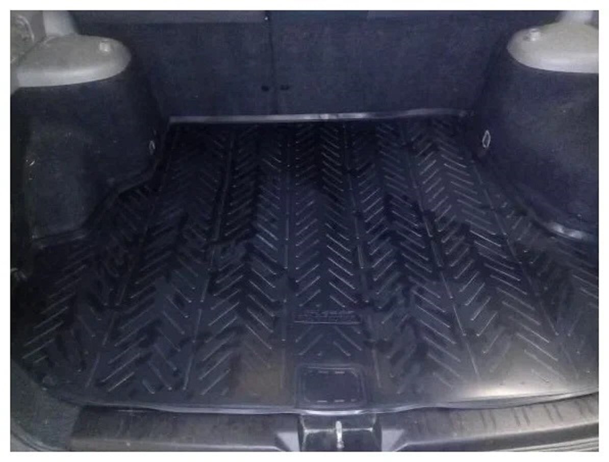 Subaru Forester (SG) (2002-2008)модельный коврик в багажник