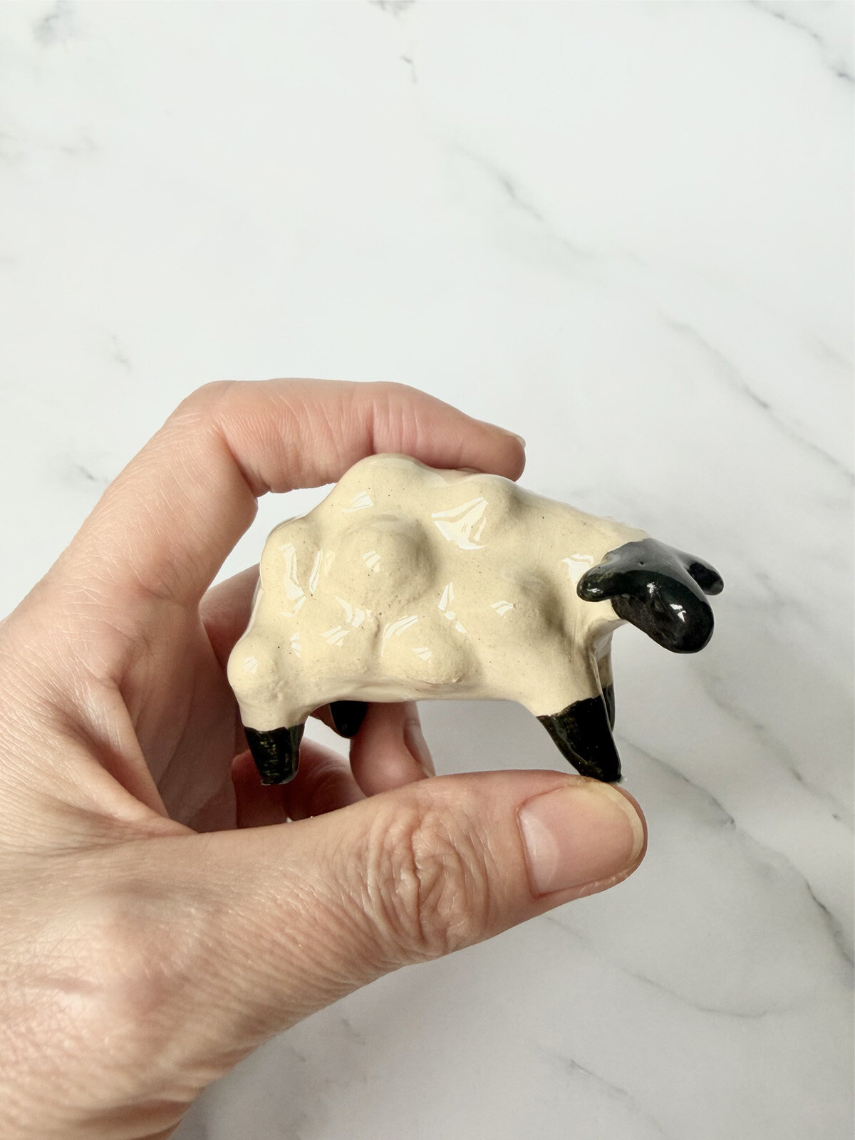 Статуэтка овечка, авторская керамика