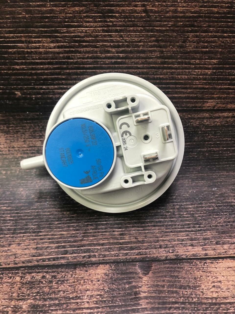 Пневмореле 60/50 Pa Ariston совместим 65104671А