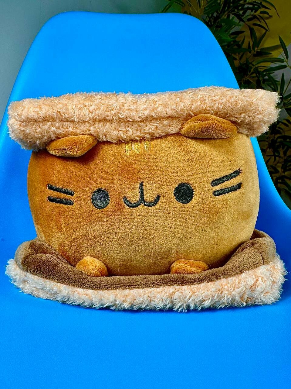 Мягкая игрушка кот Пушин шоколадный сэндвич 15 см