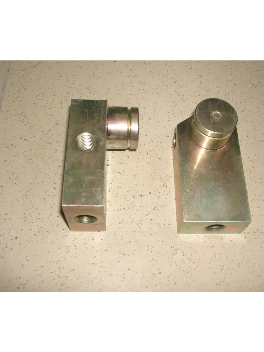 Кронштейн ролика Nichiyu 52004-42920