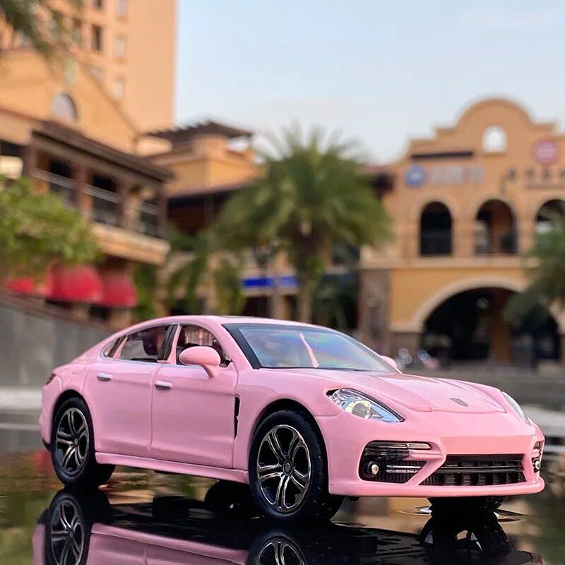 Игрушечный автомобиль Panamera Coupe 1:32 металлический Розовый, Pink