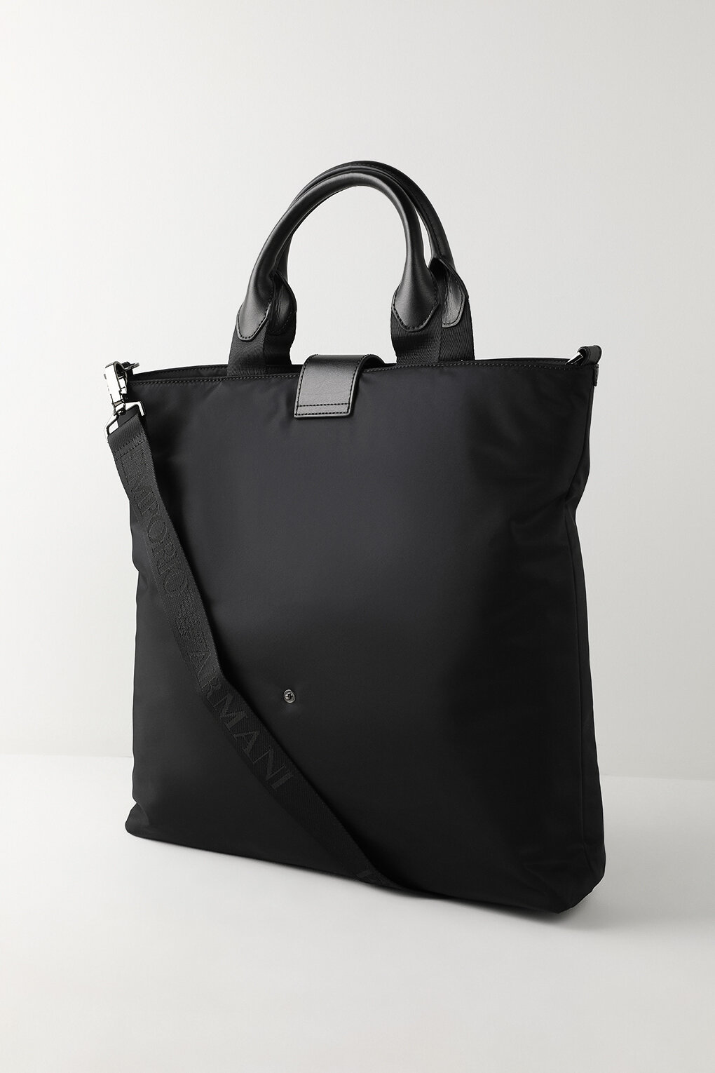 Сумка EMPORIO ARMANI, черный — фото 1