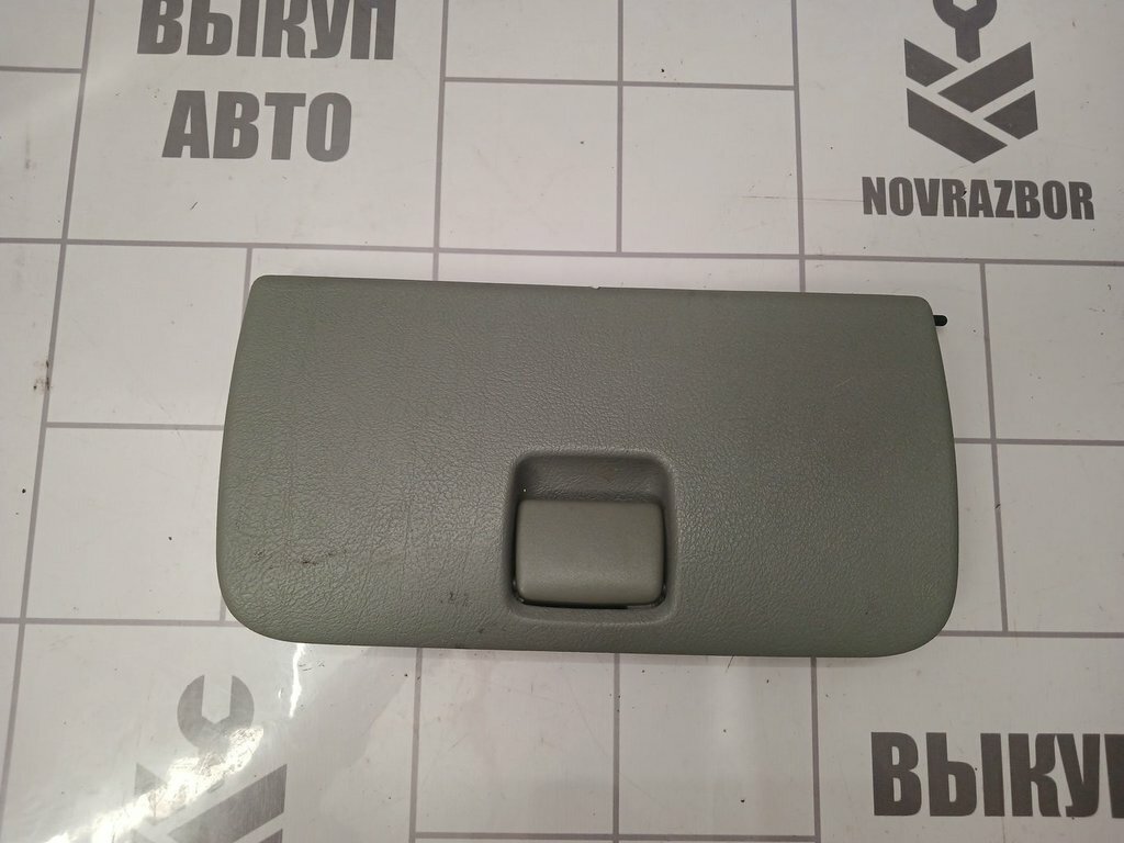 Крышка (дверца) бардачка Renault Clio 2 Symbol 1998-2008