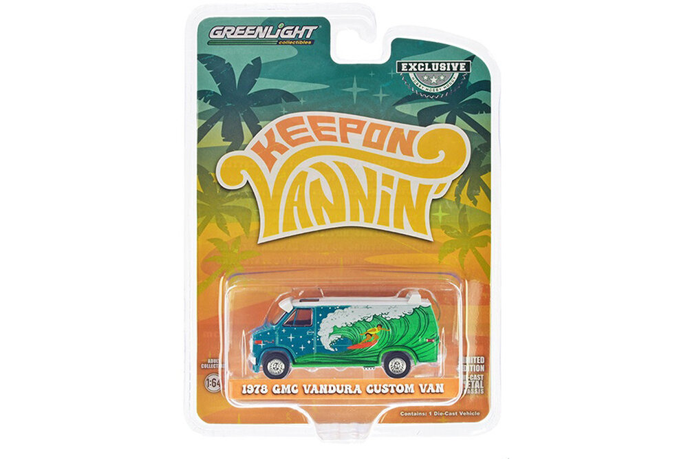 Модель коллекционная GREENLIGHT Gmc vandura custom van surf decoration 1978 (длина модели 6-10 см)