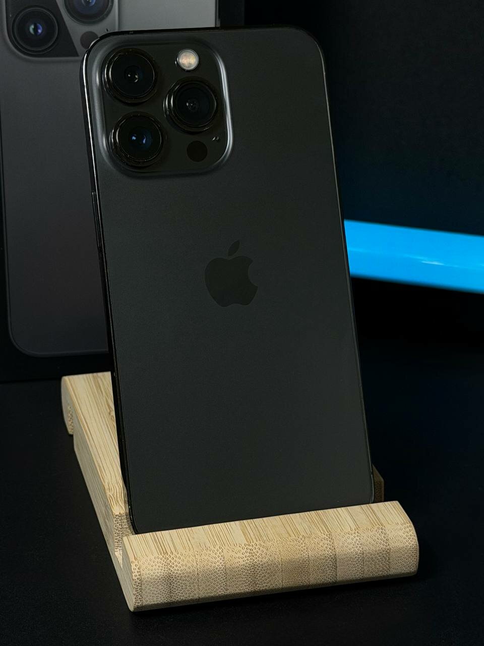 Смартфон Apple iPhone 13 Pro, 256 ГБ, nano-SIM + eSIM, черный