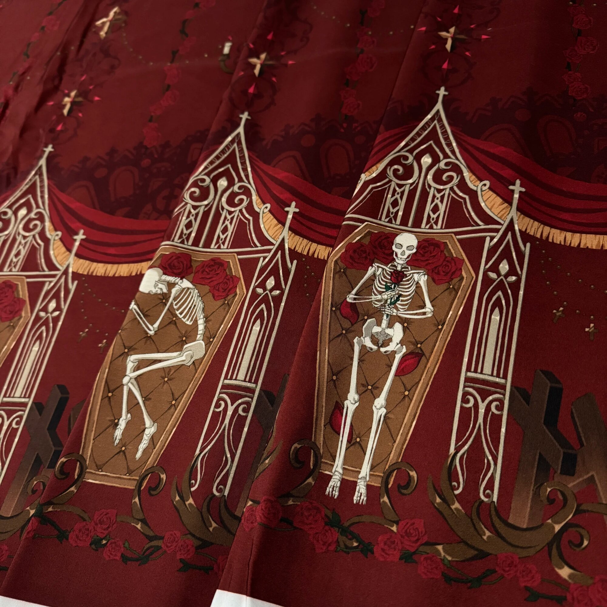 Готическая ткань "Цветочный похорон", лен/хлопок, 1 метр 100x145cm, Dark red