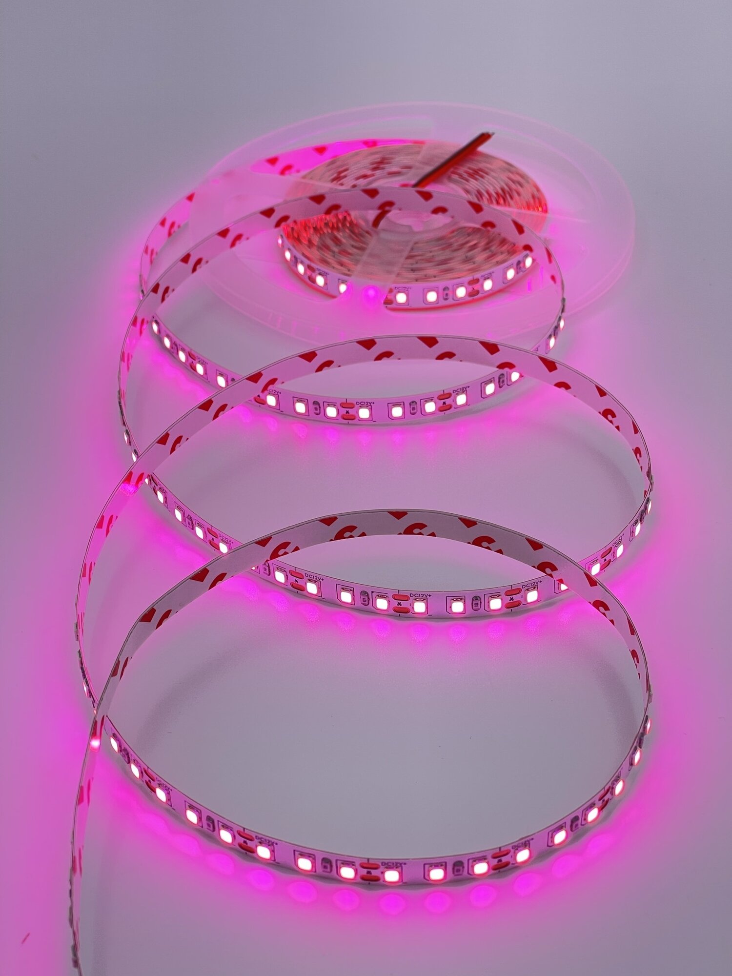 Лента светодиодная LED 12W, 2835-120 диодов на метр -IP20 12V Розовый