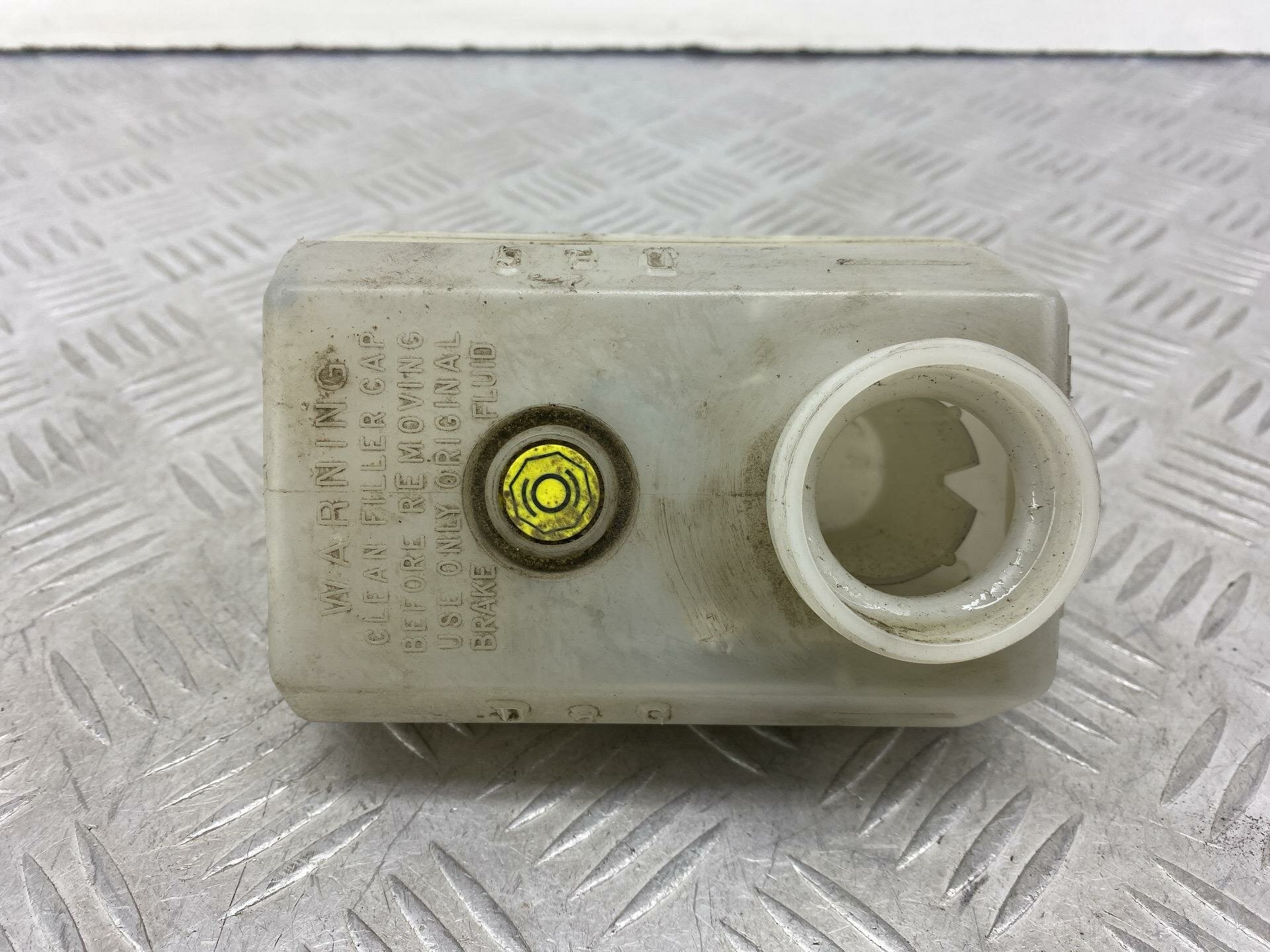 Бачок тормозной жидкости Renault Espace 3 1998 7700823487