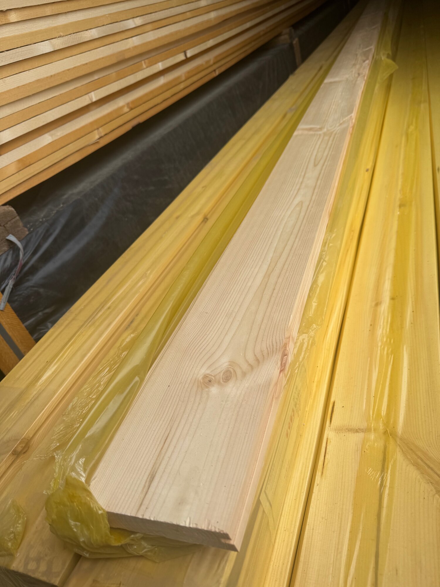 Половая доска Лесорт, 28x140x6000мм, из сосны, строганная, сорт AB, сухая