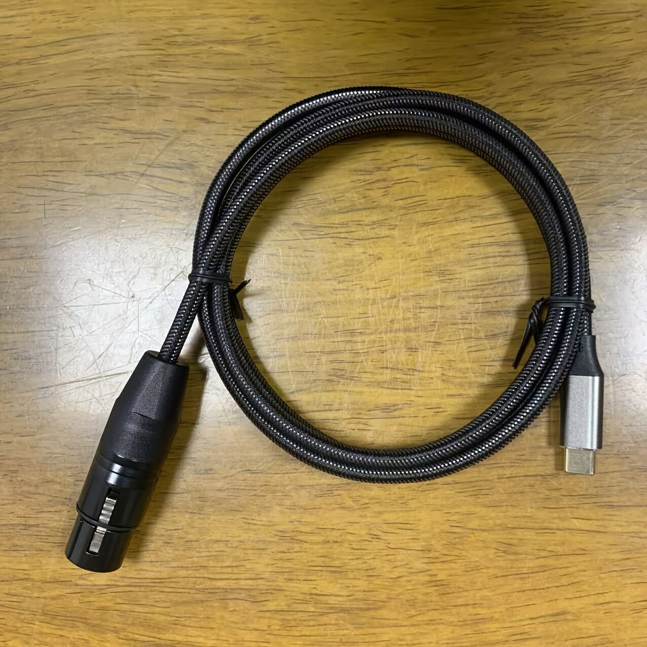 USB Type-C — XLR (мама) аудиокабель 1,2 м для усилителей, колонок, микшеров