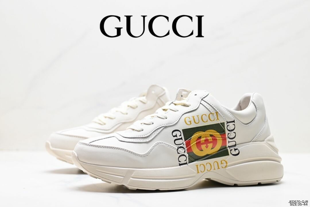 Krossovki gucci