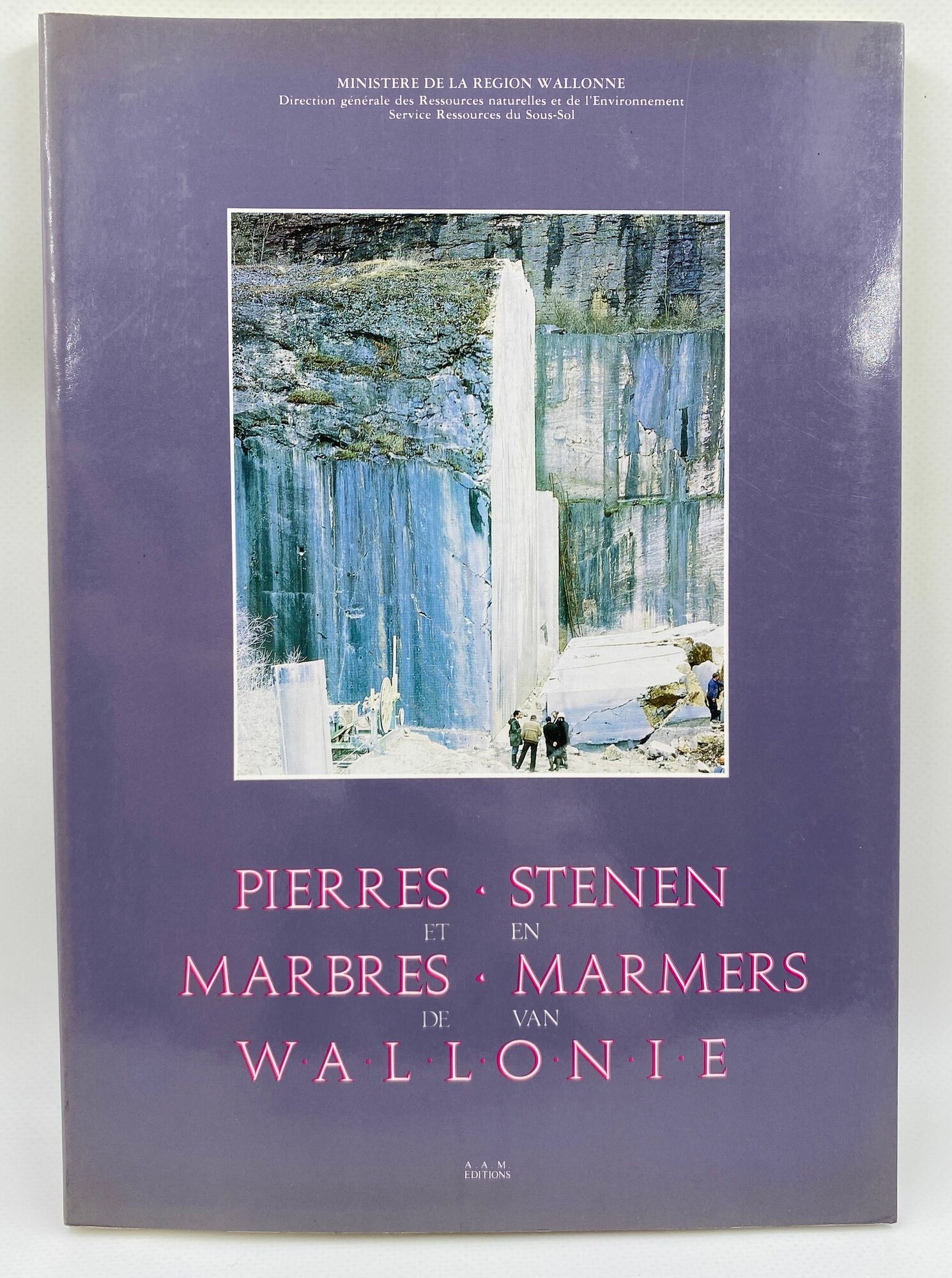 Pierres et Marbres de Wallonie 1988. Камень и мрамор Валлонии.