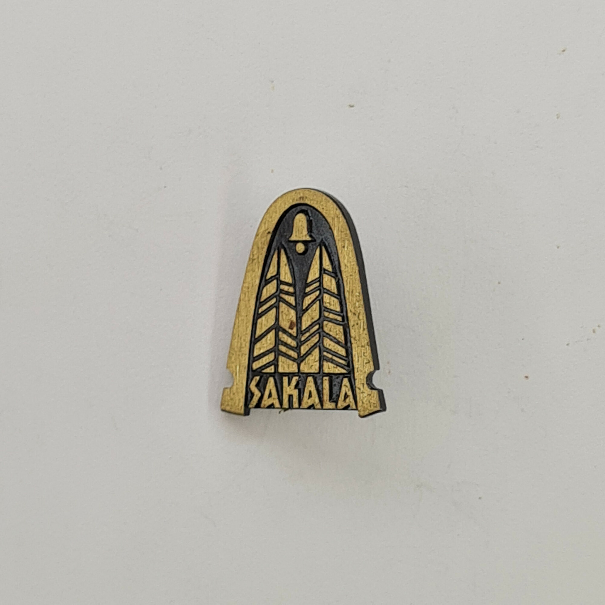 Значок с символами авиации. Набор 2 штуки. Винтажный значок.