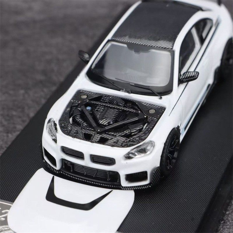 Коллекционная машинка Fei xiang 1:64 BMW M2 White