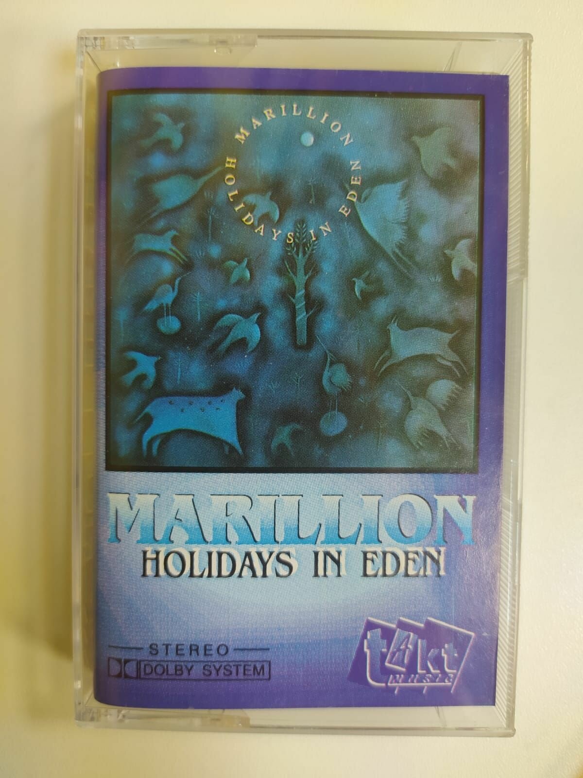 Аудиокассета MC Marillion - Holidays In Eden (Польша 1991г.) (Bootleg)