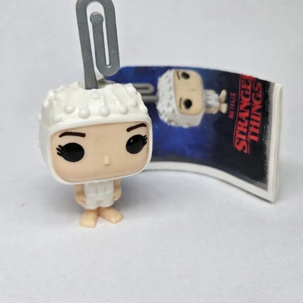 Коллекционная фигурка Stranger Things Kinder joy Оди(Скрепка) Осд 2025