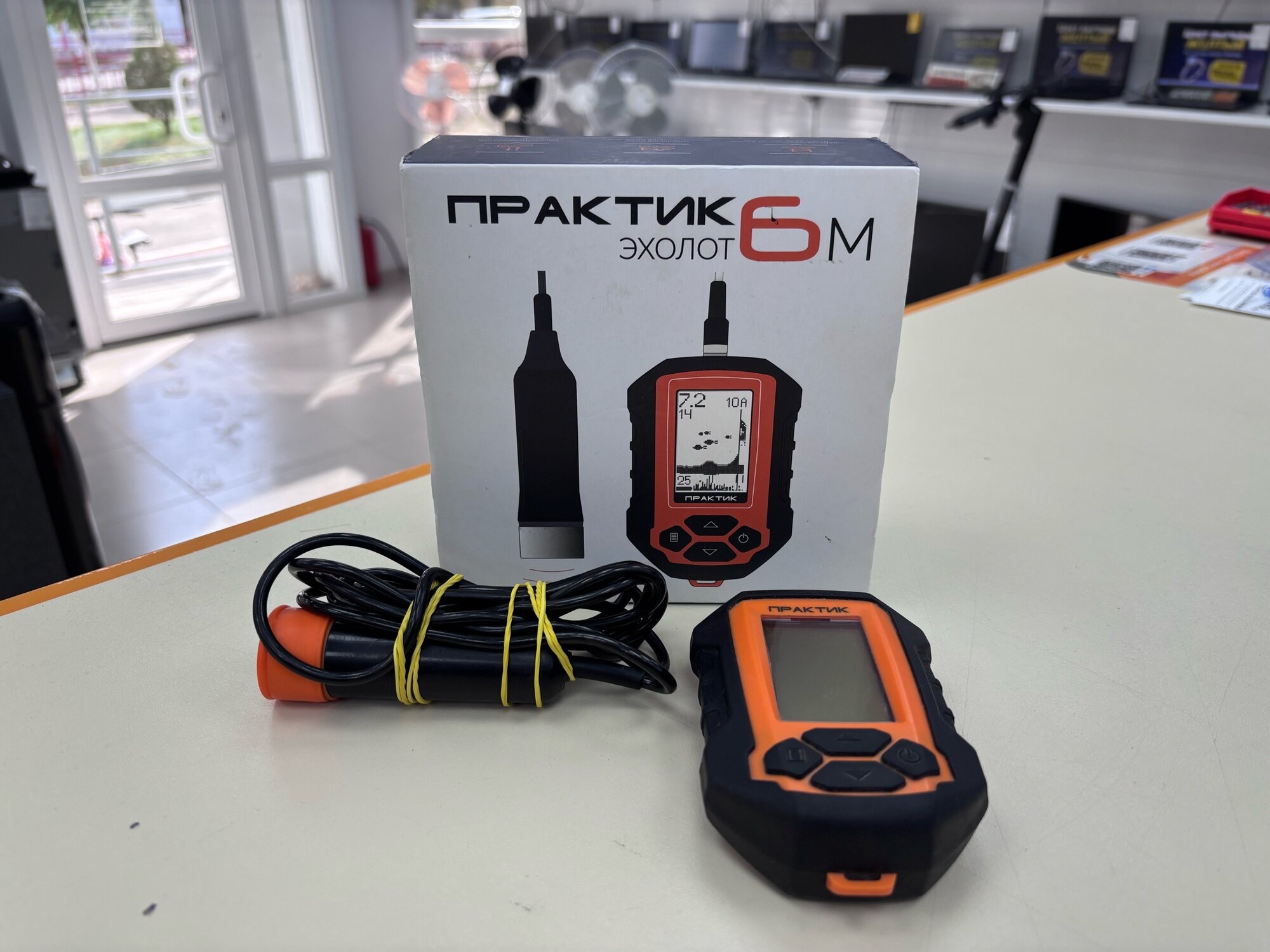 Эхолот Практик 6М, ЖК-экран, монохром, зимний/летний, оранжевого цвета, б/у, уценка