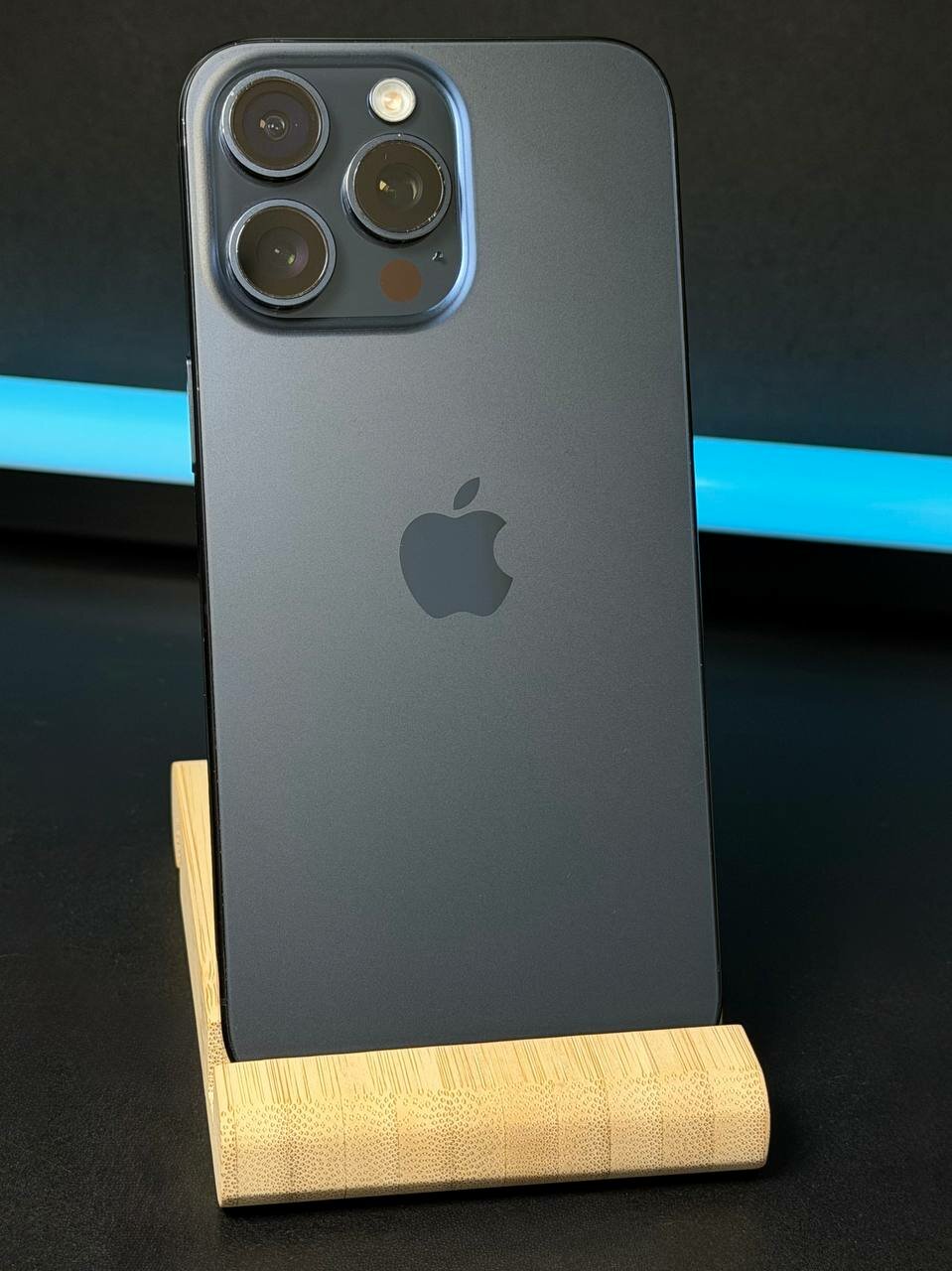 Смартфон Apple iPhone 15 Pro Max, 256 ГБ, eSIM, синий титан