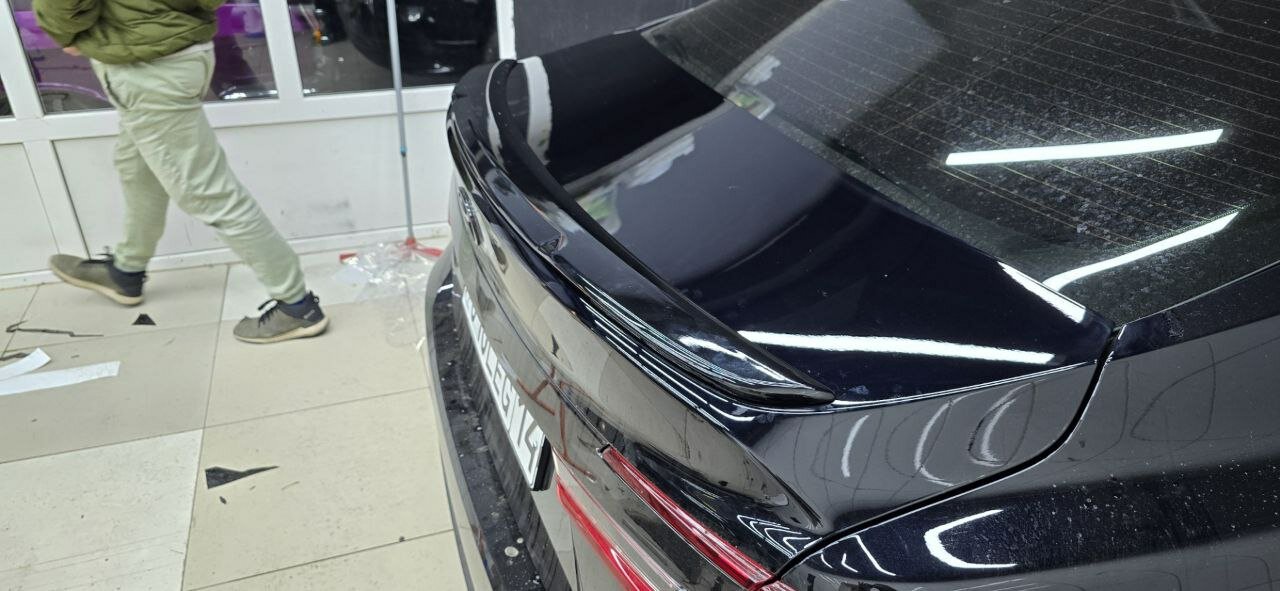 Спойлер Toyota Camry V80 2024+ черный глянец / Тойота Камри В80 +скотч
