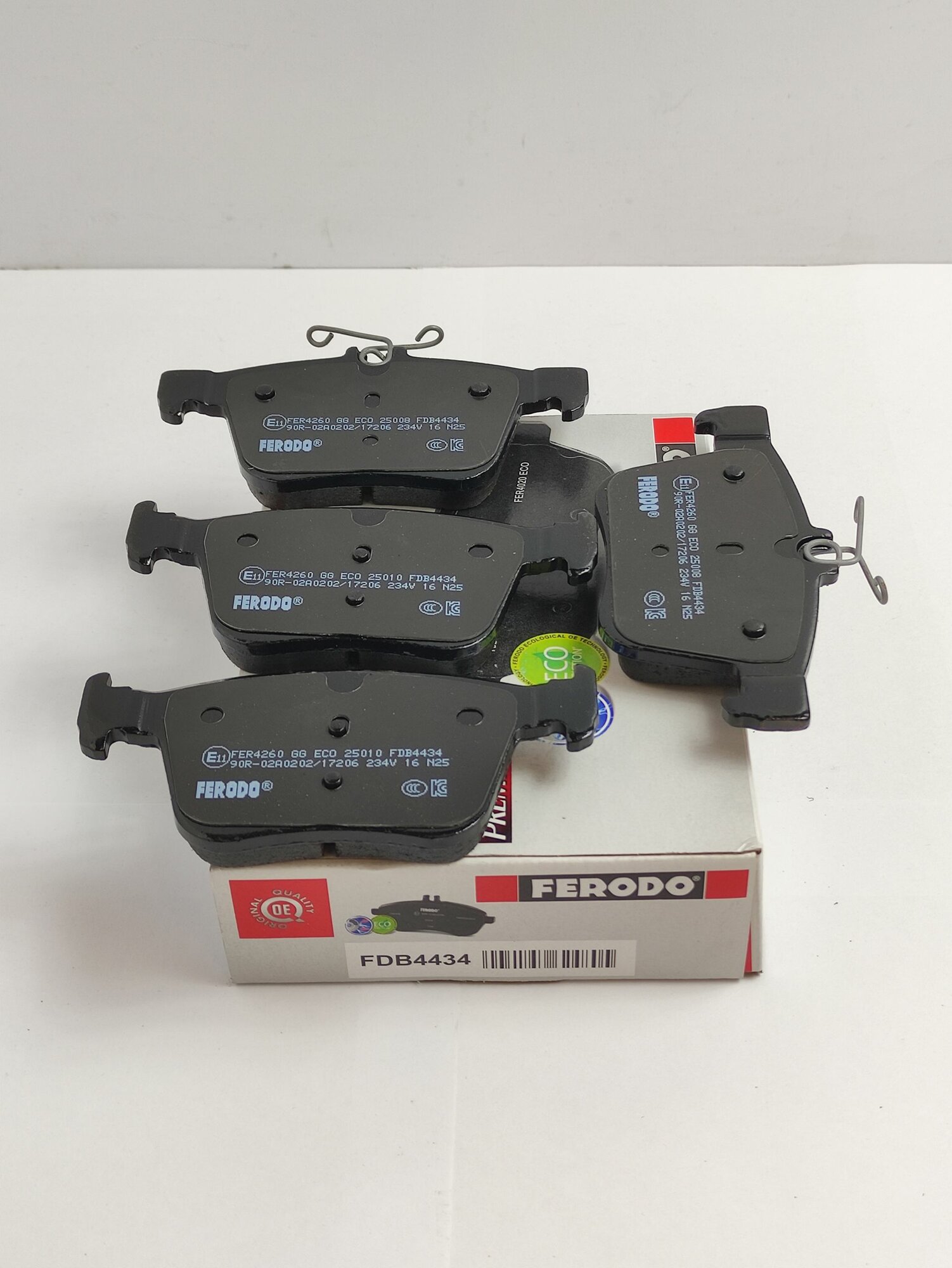Комплект задних тормозных колодок AUDI A3 (8V) (12->), A3 SPORTBACK (8V) (12->) Ferodo FDB4434