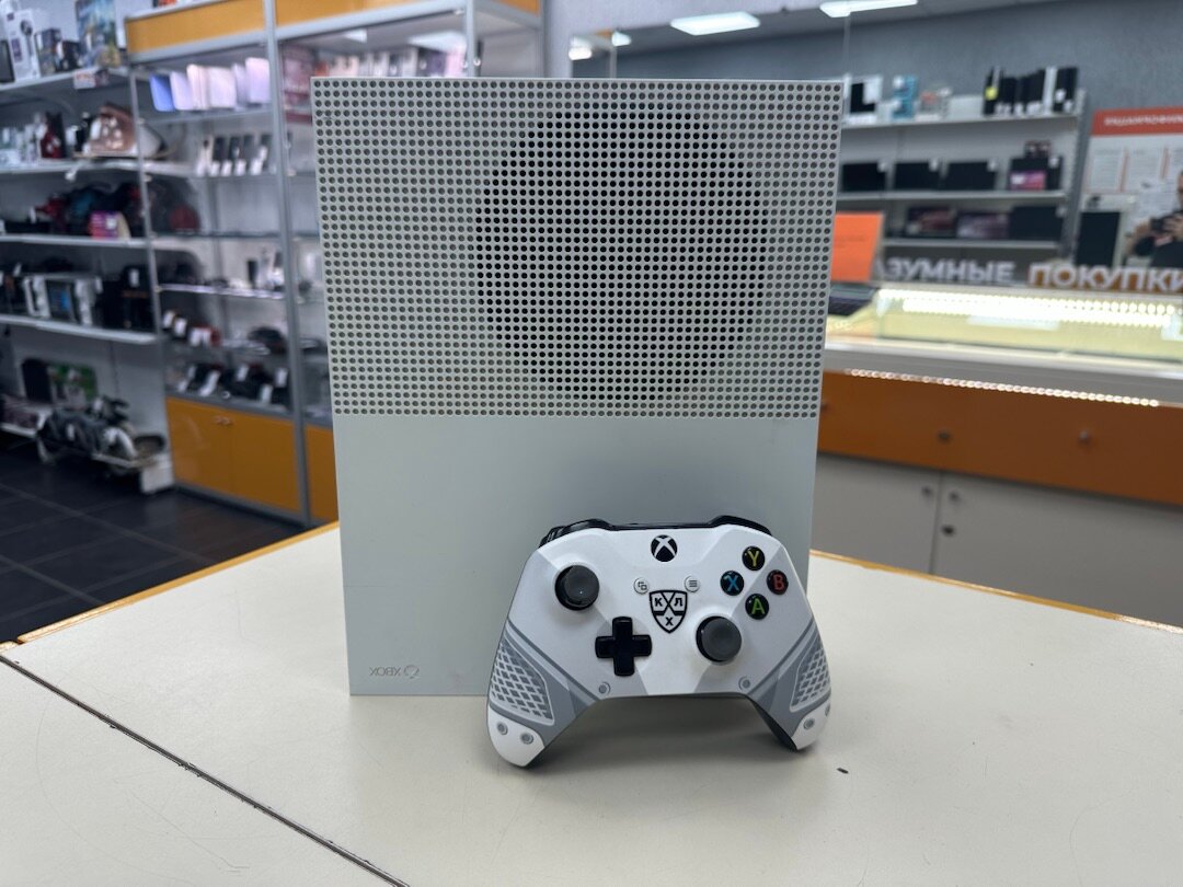 Игровая приставка Xbox One S 1TB