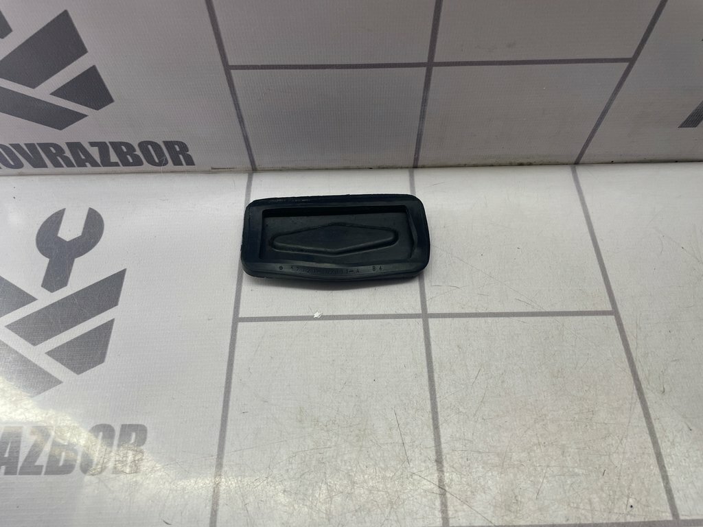 Накладка Toyota Estima Lucida Previa 1996-2000