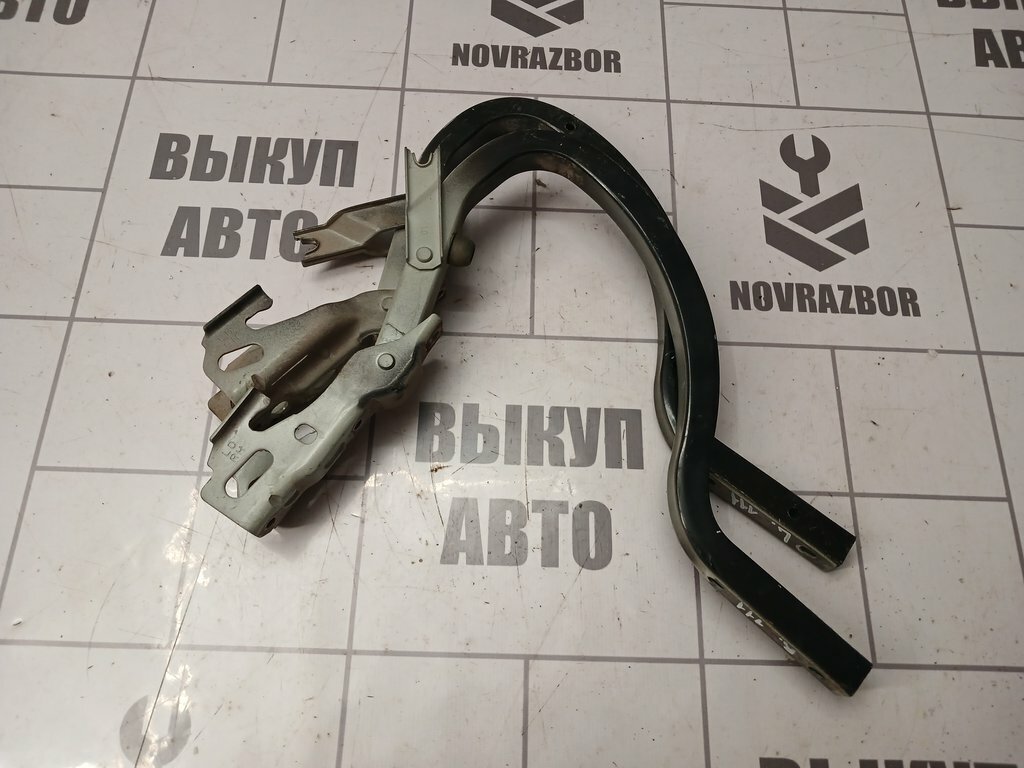 Петля крышки багажника Kia Cerato 2004-2008