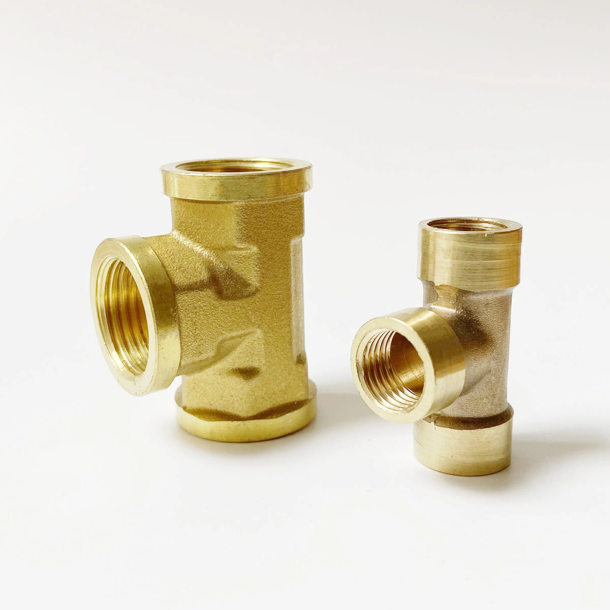 Тройник латунный 1/4" BSP, нитки для пряжи