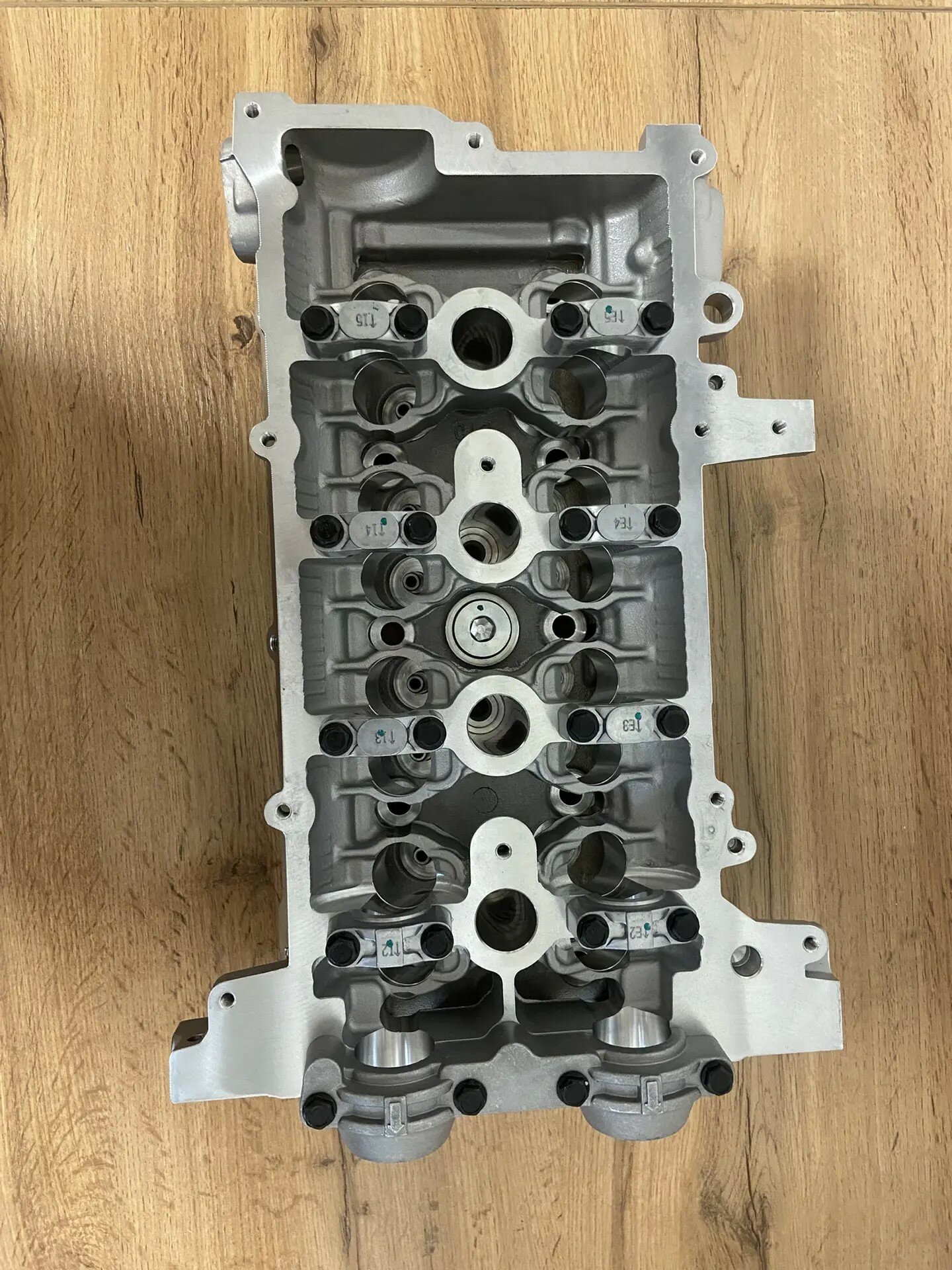 Корпус головки блока цилиндров Chevrolet Cobalt/Nexia 3, Daewoo Gentra, Ravon R4, 25183803 WXQP